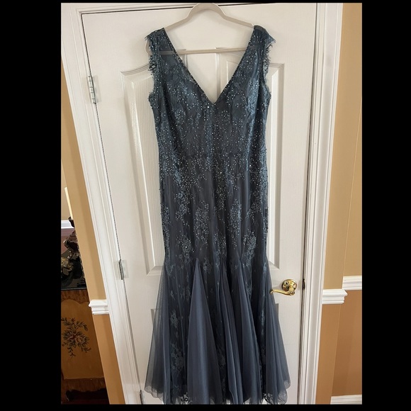 Montage by Mon Cheri | Dresses | Montage By Mon Cheri Gray Silver ...